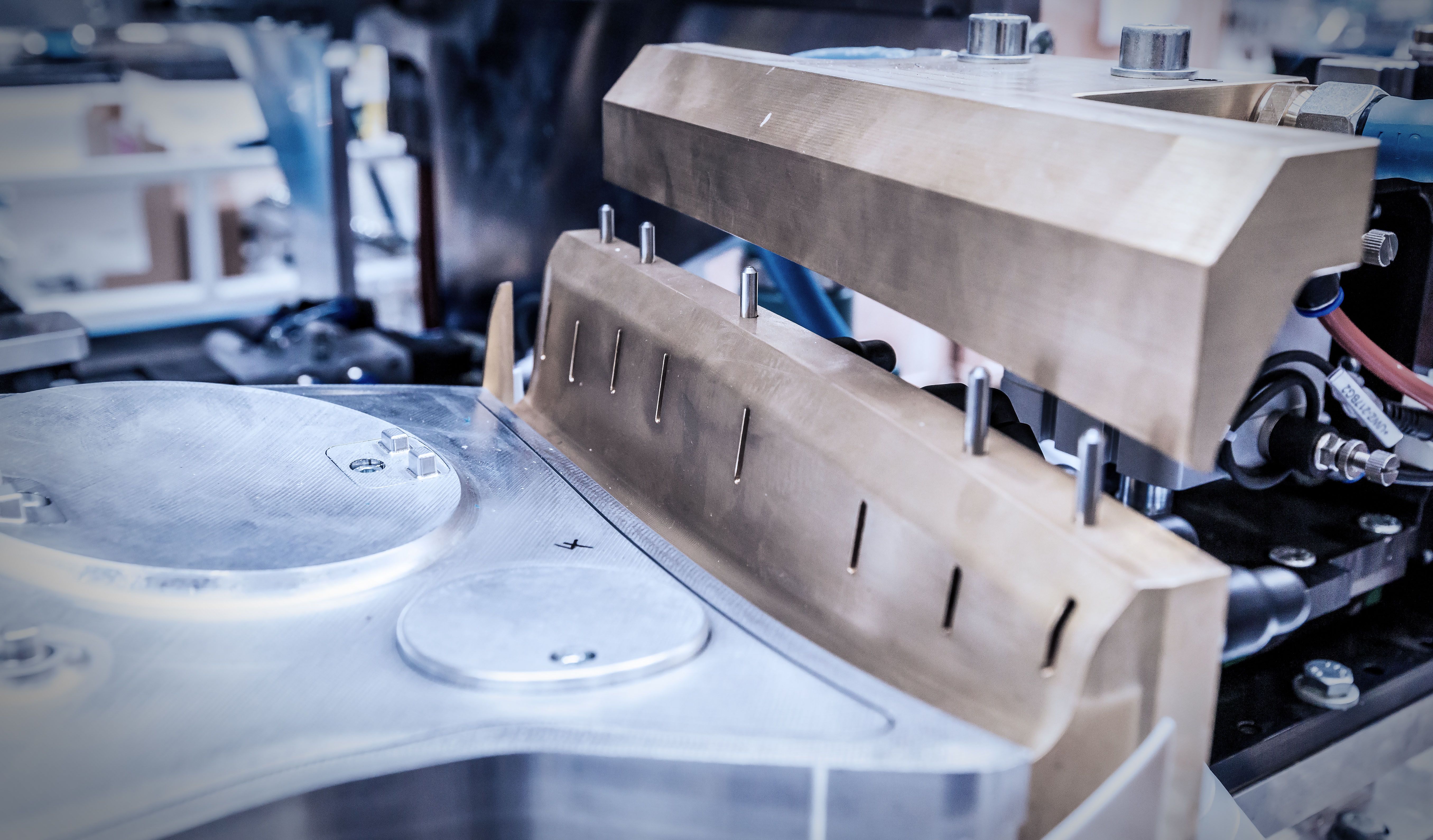 GROOVE LAMINATION | 3CON